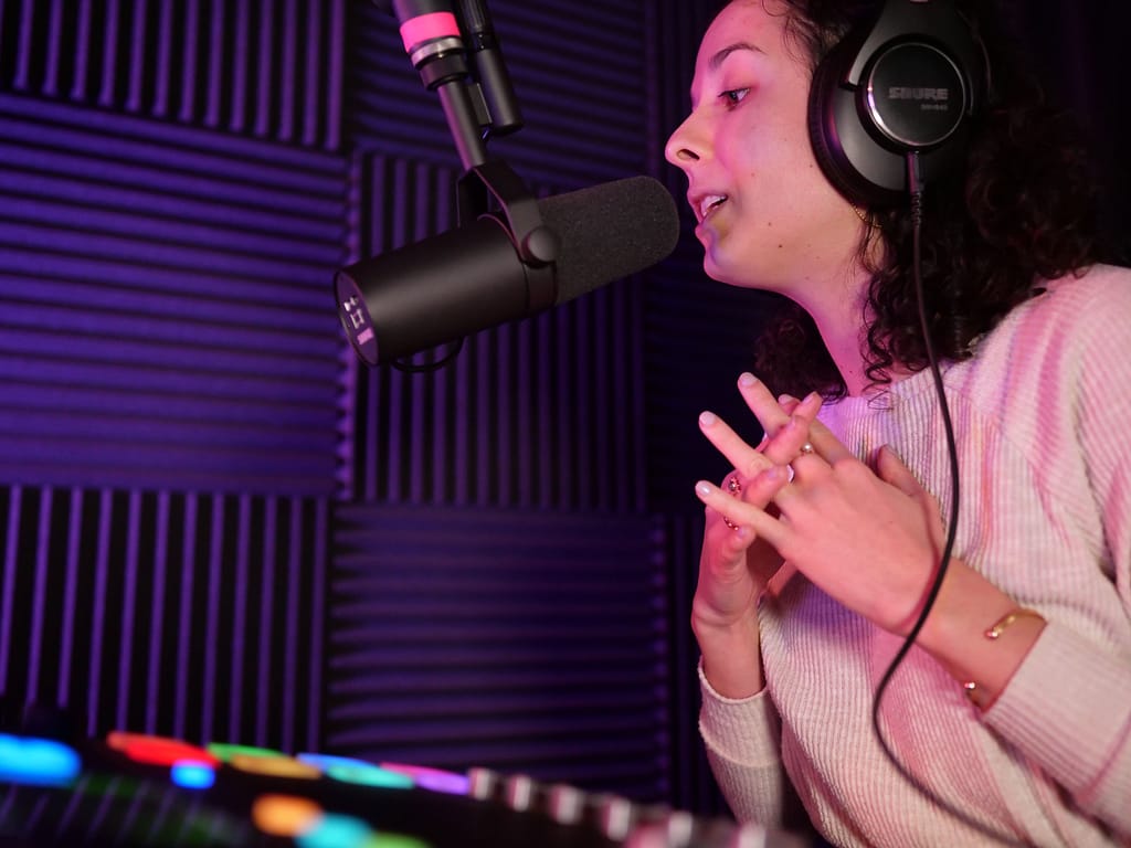 How to Write a Great Podcast Structure | Ausha Blog